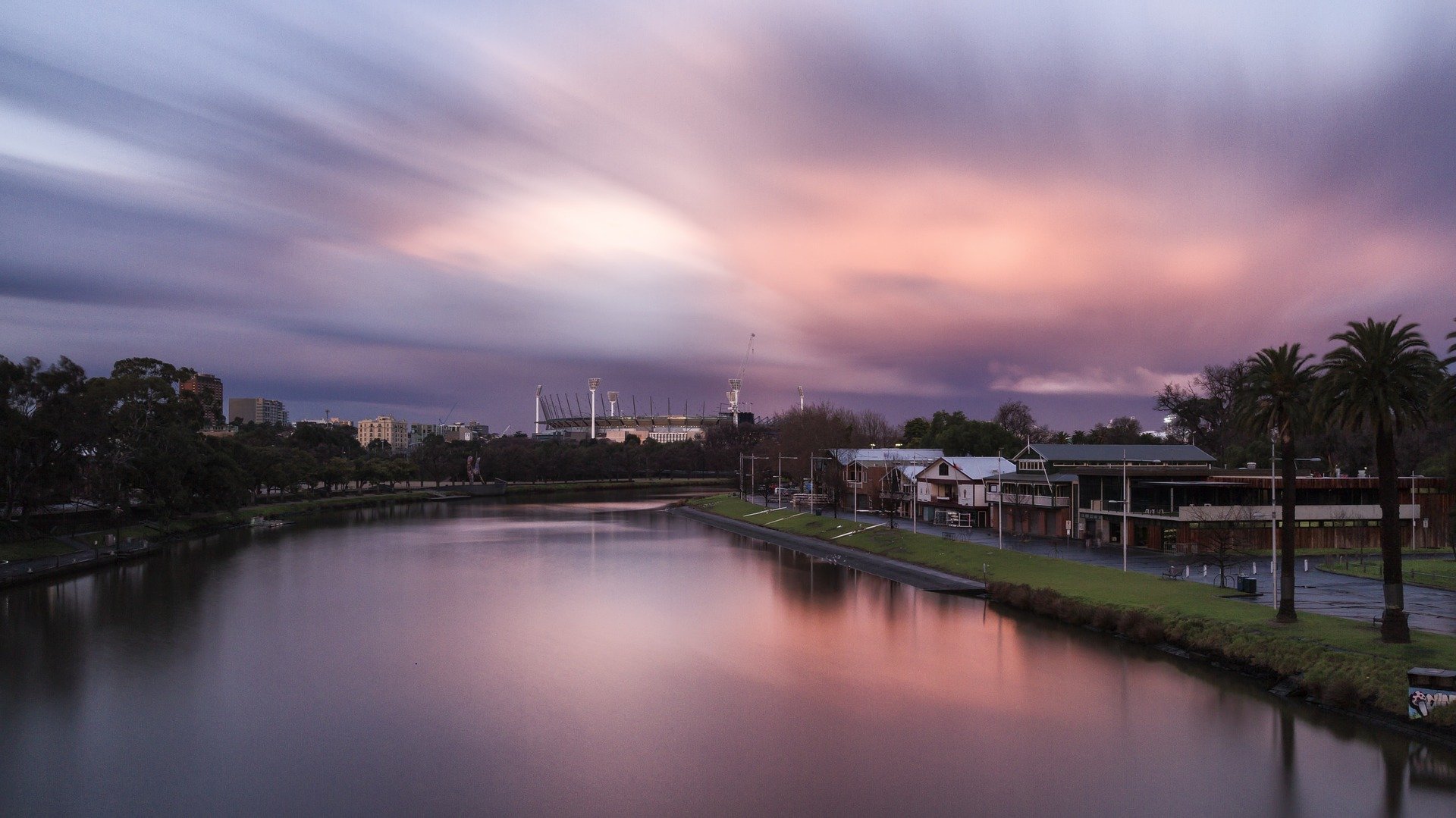 Melbourne's running annual rainfall title slipping away