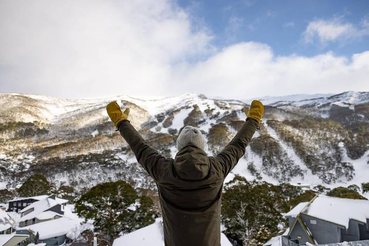 Should I go to the snow this weekend?